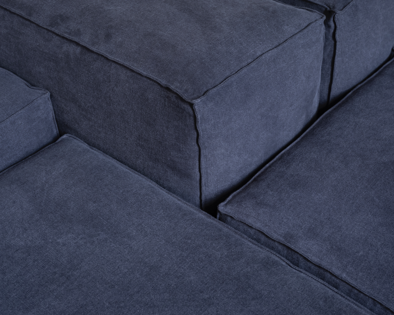 Andreas Murkudis: Store81 | Designs of the Time