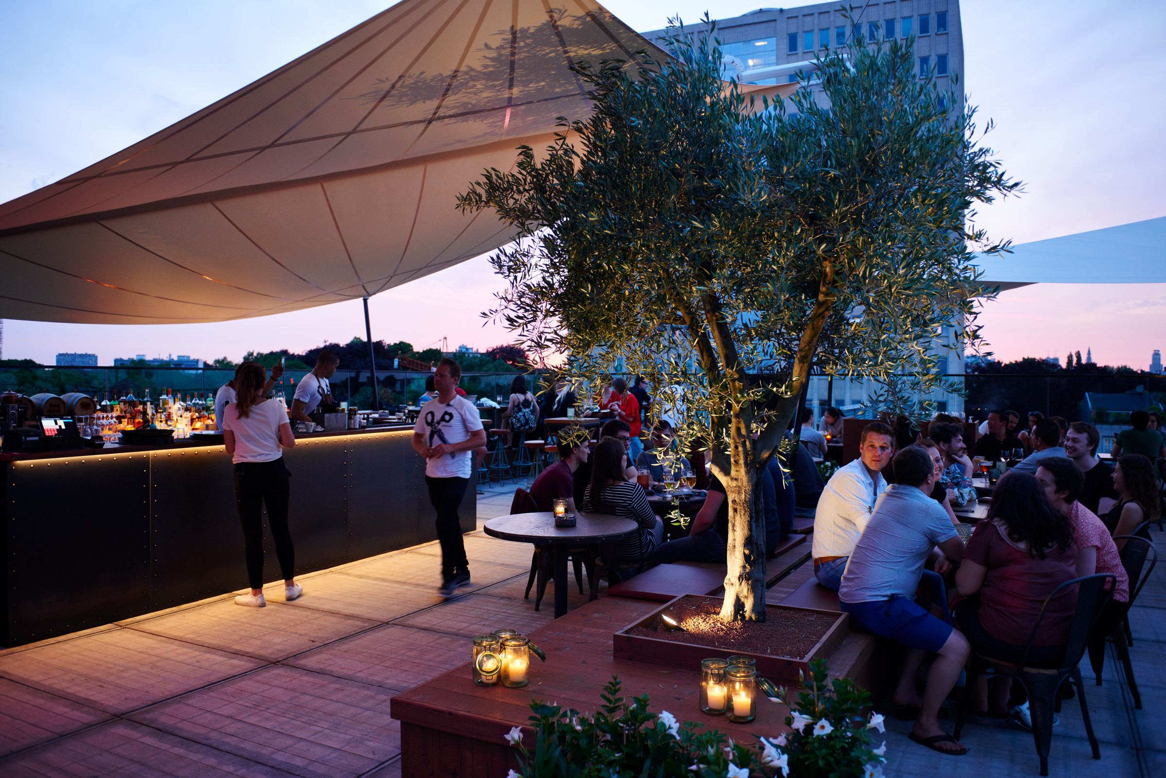 Black Smoke Bar | YUST