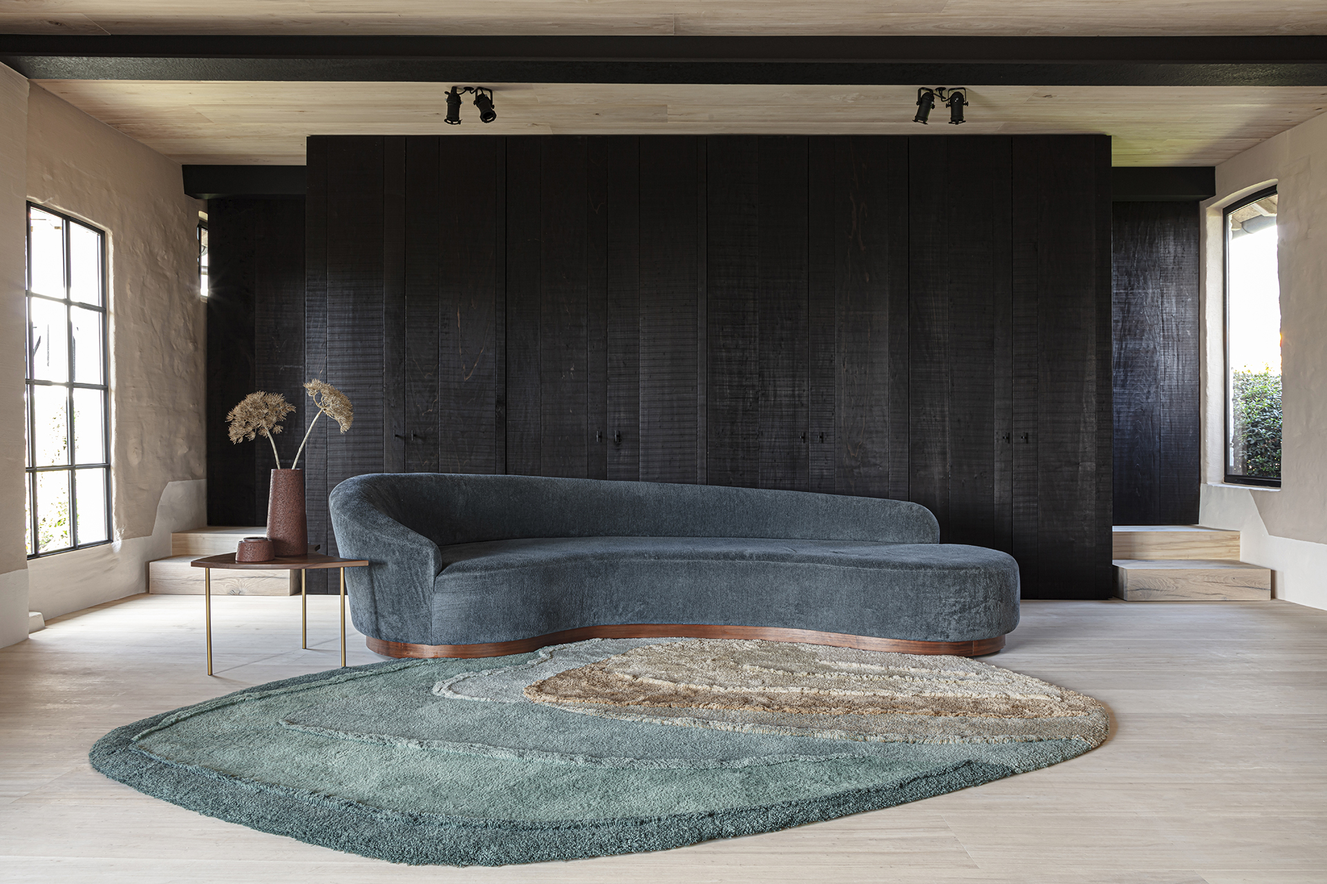 Limited Edition: High-end & custom-made rugs