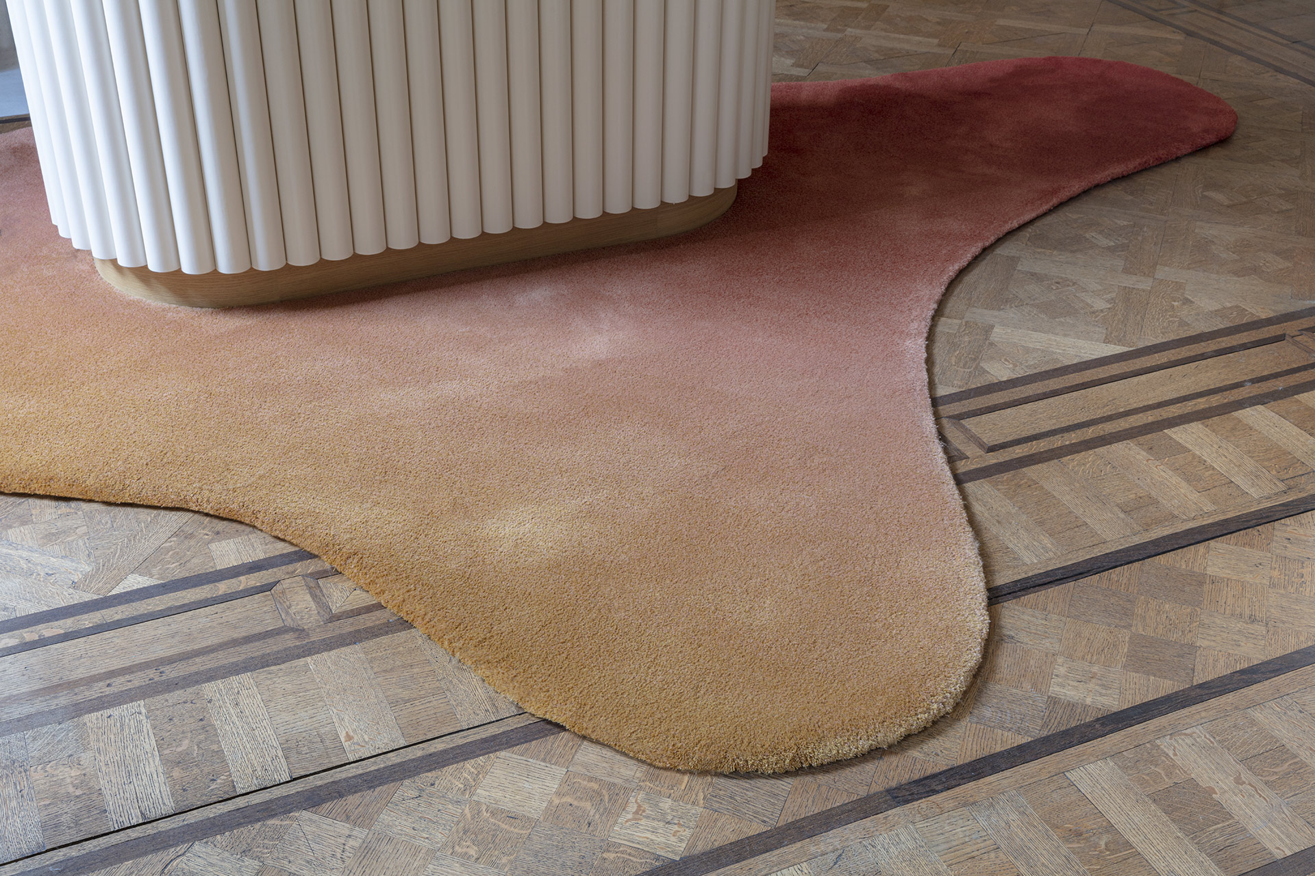 Limited Edition: High-end & custom-made rugs